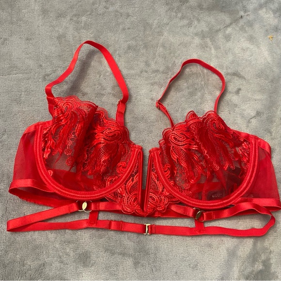 Bluebella | Intimates & Sleepwear | New Bluebella Red Lace Underwire ...